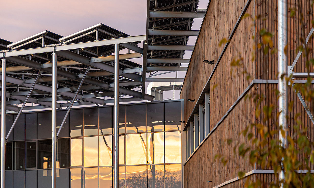 Fin de chantier pour un bâtiment dédié à la filière électronique ...